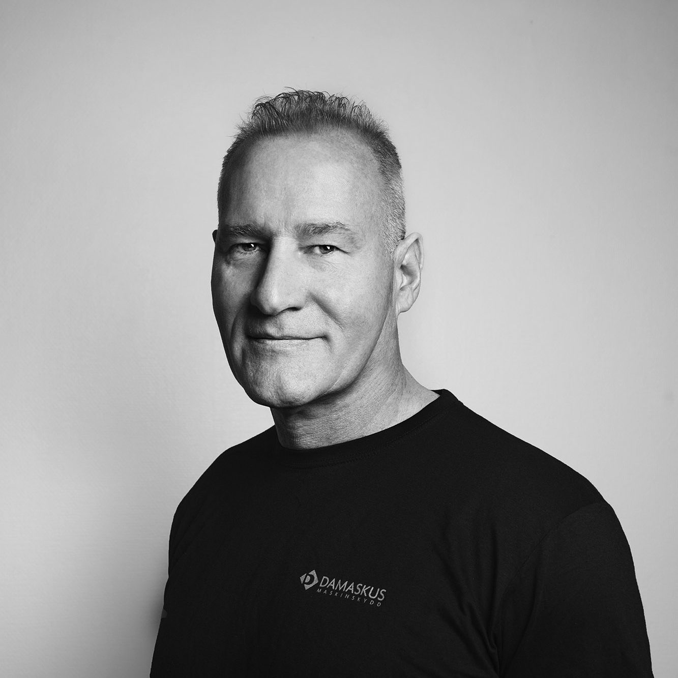 Kontakta oss - Damaskus Maskinskydd